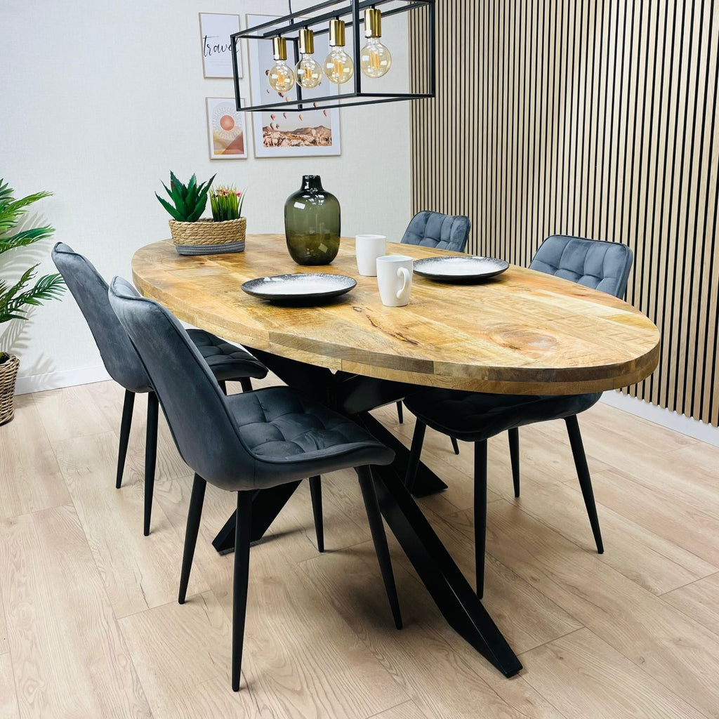 Moderne en Stijlvolle Tafels - Verschillende Stijlen en Maten — Hermanshome