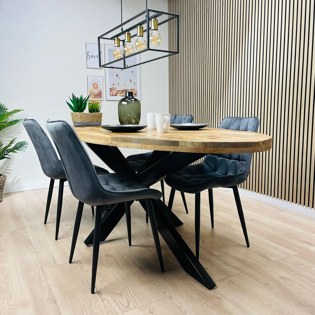 Moderne en Stijlvolle Tafels - Verschillende Stijlen en Maten — Hermanshome